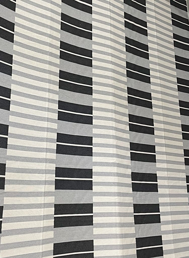 AR000aa-1 -Piano Keys, Grey 8 x 10 – The Rental Dept